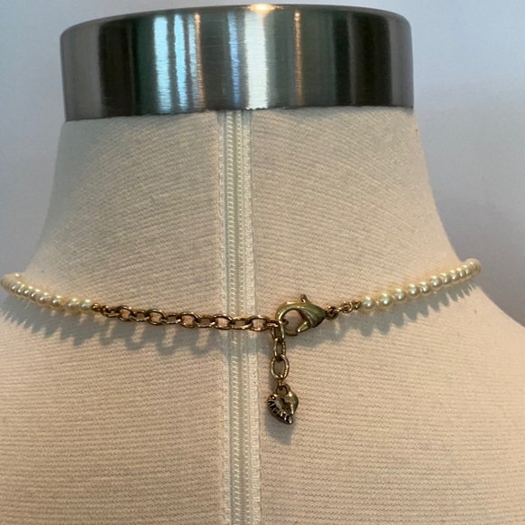 Carolee | Jewelry | Vintage Carolee Gold Tone Pearl Rhinestone Pendant ...